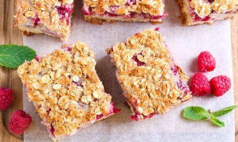 Berry Oat Slice Recipe | Chelsea Sugar